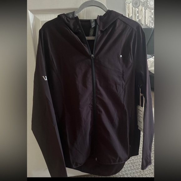 Vuori | Jackets & Coats | New Mens Vuori Outdoor Trainer Shell Jacket ...